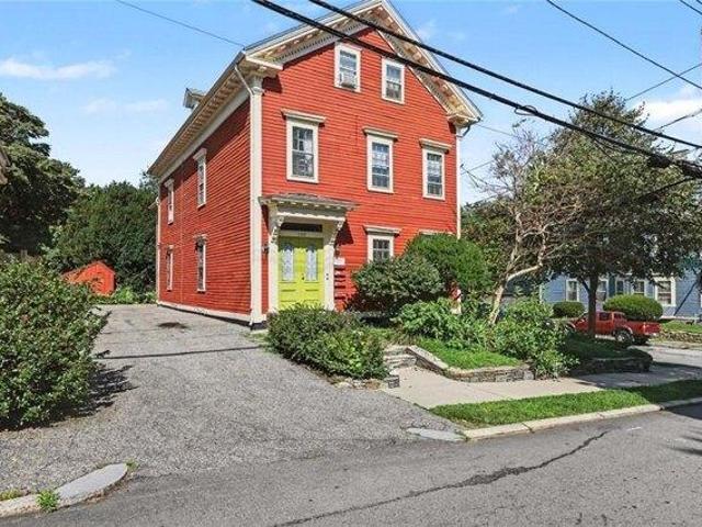 house with 8 bedroom, Providence RI ES105080169