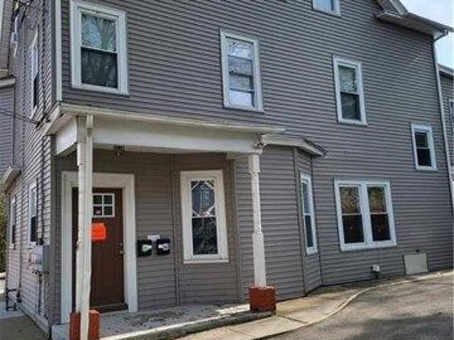 house with 8 bedroom, Providence RI ES105172321