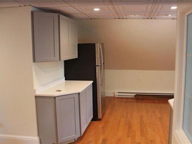 house with 8 bedroom, Providence RI ES103248299
