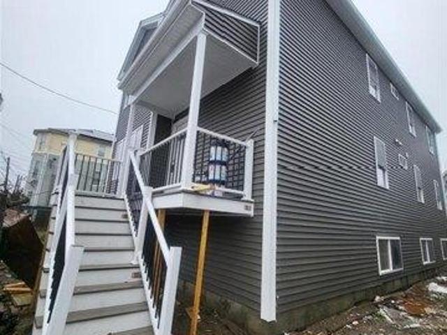 house with 8 bedroom, Providence RI ES103441359