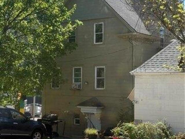 house with 8 bedroom, Providence RI ES103966052