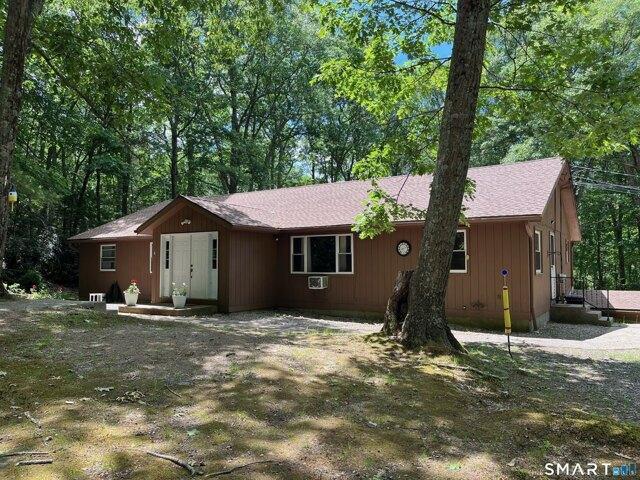 house with 8 bedroom, Putnam CT DS103127113