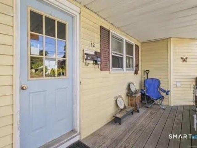 house with 8 bedroom, Putnam CT ES104920744