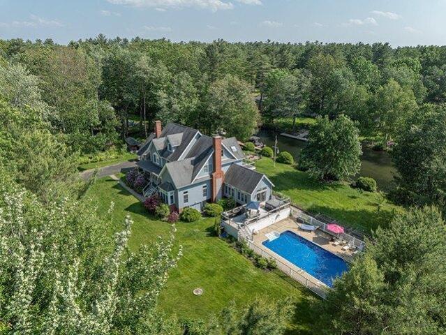 house with 8 bedroom, Raymond ME DLS102708887