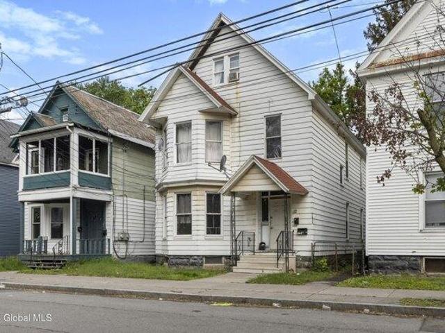 house with 8 bedroom, Schenectady NY DLS91377901