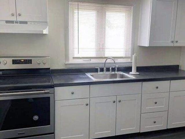 house with 8 bedroom, Seymour CT ES104539620