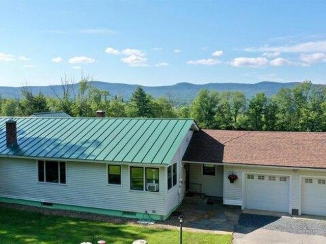 house with 8 bedroom, Springfield VT ES104810911