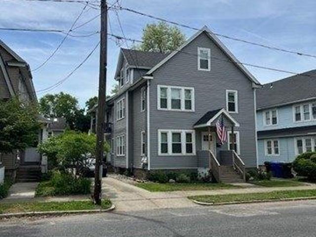 house with 8 bedroom, Springfield MA DS103160566