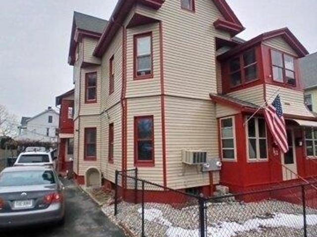 house with 8 bedroom, Springfield MA ES104788250