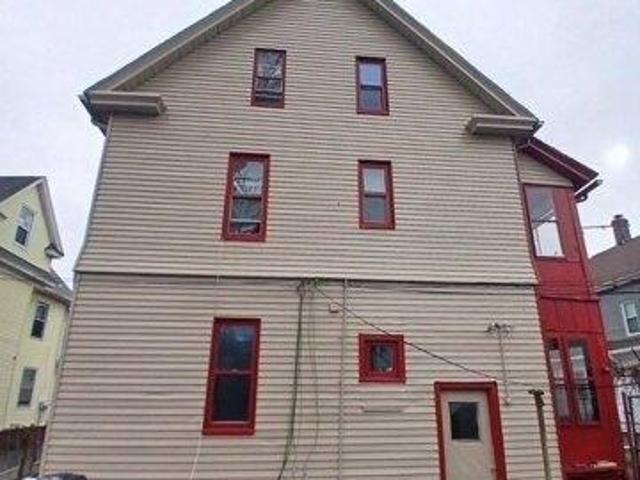 house with 8 bedroom, Springfield MA ES105171798