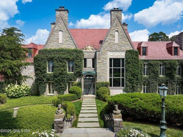 house with 8 bedroom, Stamford CT DLS101999057