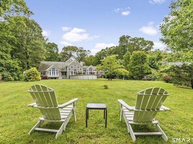 house with 8 bedroom, Stamford CT ES104787795