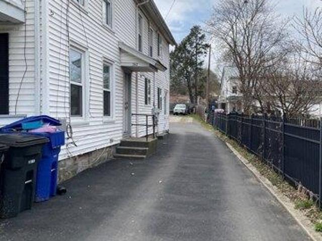 house with 9 bedroom, Torrington CT DS102777567
