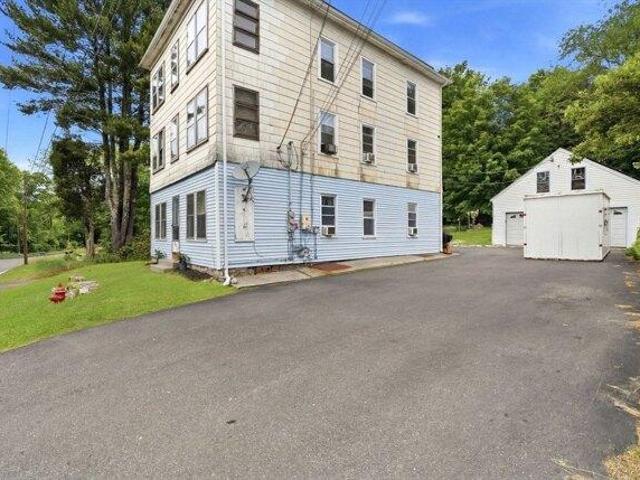 house with 9 bedroom, Uxbridge MA DS104189171