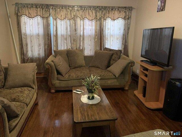 house with 9 bedroom, Waterbury CT DS102312896