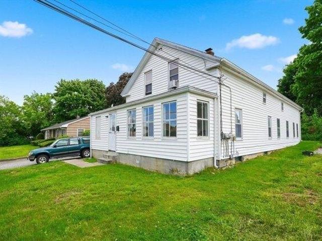 house with 9 bedroom, Webster MA ES104480746