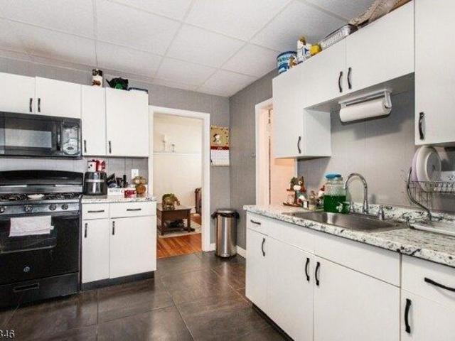 house with 9 bedroom, West Orange NJ ES105140622