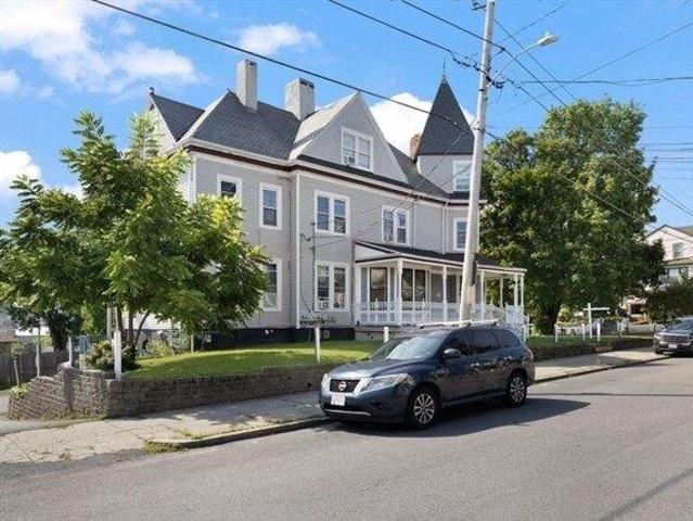 house with 9 bedroom, Woonsocket RI DS103189862