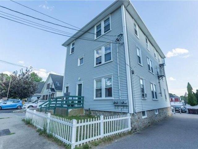 house with 9 bedroom, Woonsocket RI DS103496867