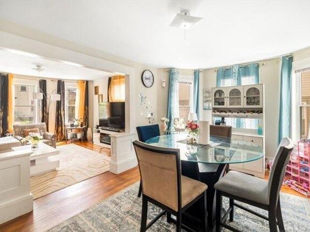 house with 9 bedroom, Worcester MA DLS102959434