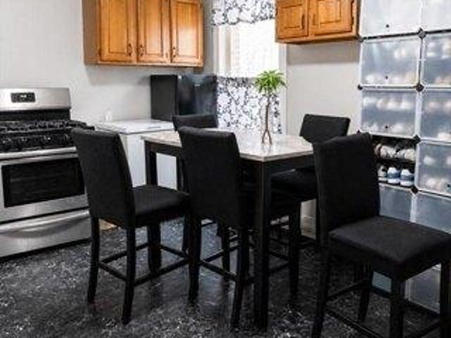 house with 9 bedroom, Worcester MA DLS102961042