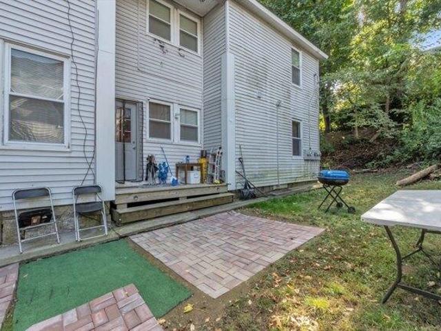 house with 9 bedroom, Worcester MA DS103017427
