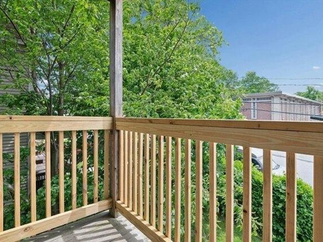 house with 9 bedroom, Worcester MA DS104044001