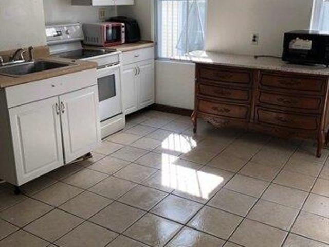 house with 9 bedroom, Worcester MA ES103970093
