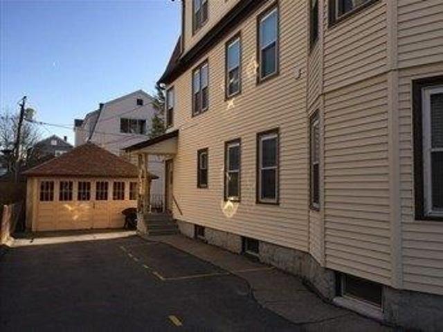house with 9 bedroom, Worcester MA ES103101530