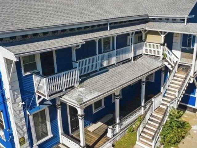 house with 9 bedroom, Worcester MA ES104835228