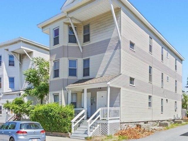 house with 9 bedroom, Worcester MA ES105059930