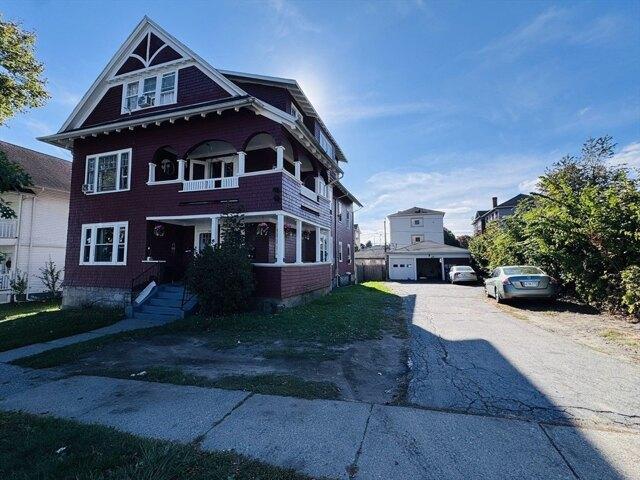 house with 9 bedroom, Worcester MA ES105081493