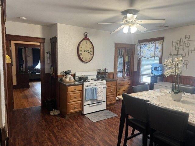 house with 9 bedroom, Worcester MA ES105081586