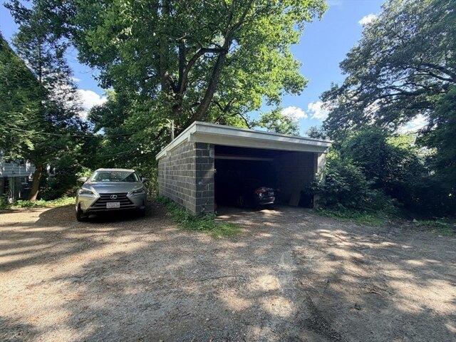 house with 9 bedroom, Worcester MA ES105366014