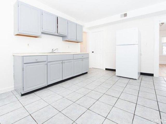 house with 9 bedroom, Ansonia CT ES103188990