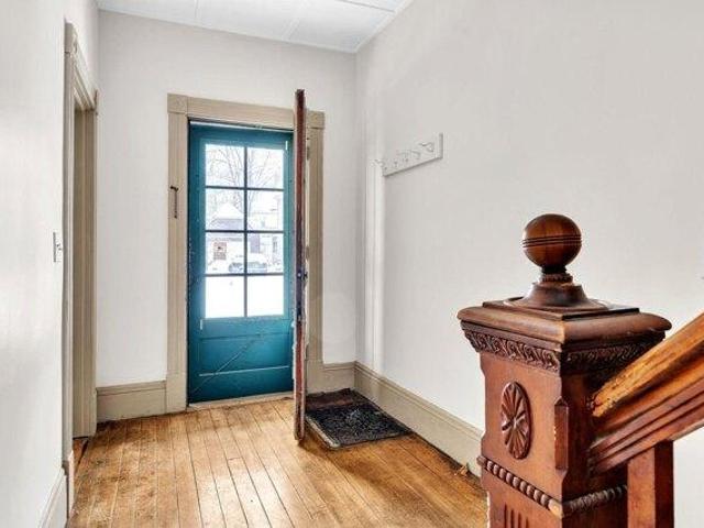 house with 9 bedroom, Barre VT ES104078533