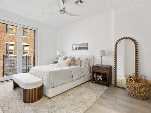 house with 9 bedroom, Boston MA DLS102447533