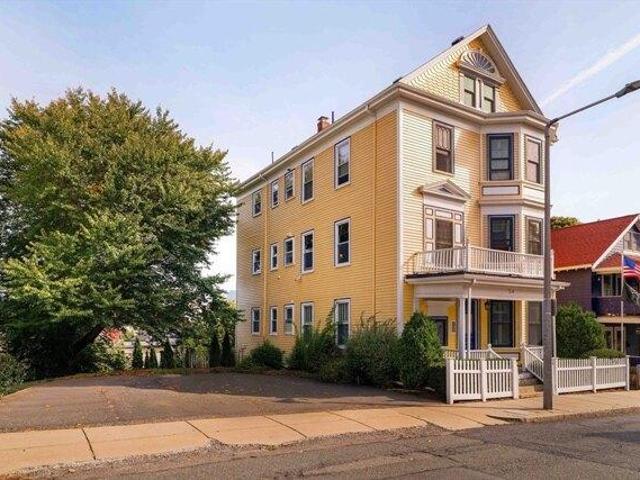 house with 9 bedroom, Boston MA DLS102961919