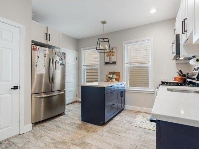 house with 9 bedroom, Boston MA ES103037216