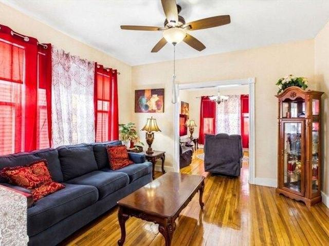 house with 9 bedroom, Boston MA ES103223760