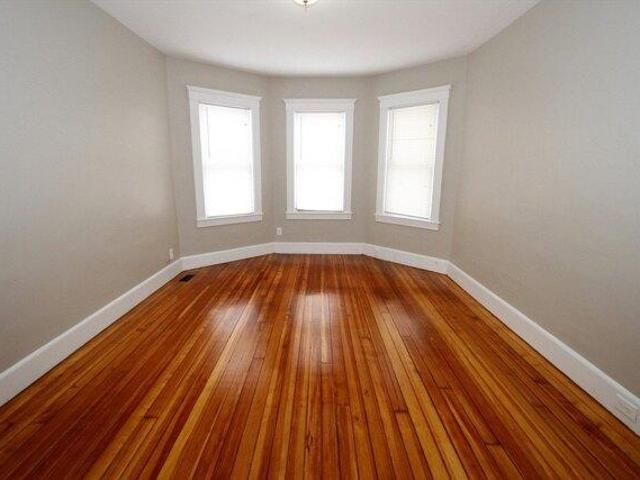 house with 9 bedroom, Boston MA ES104480186