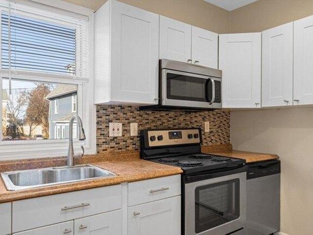house with 9 bedroom, Boston MA ES104571487