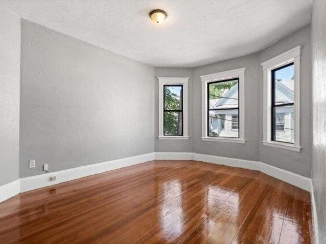 house with 9 bedroom, Boston MA ES104609046