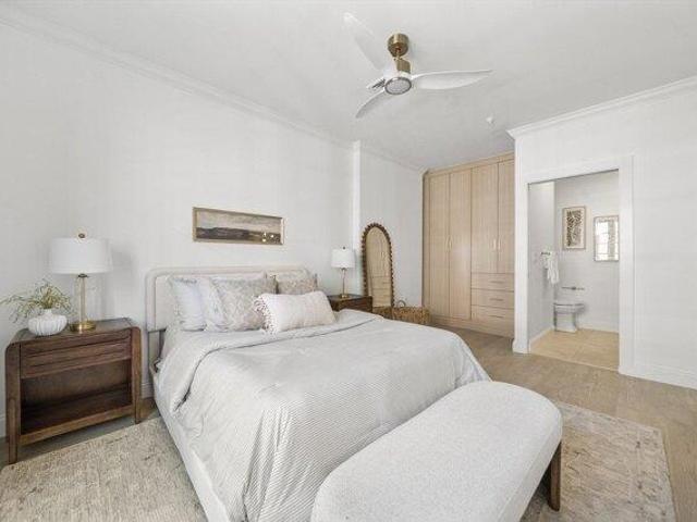 house with 9 bedroom, Boston MA ES104652371
