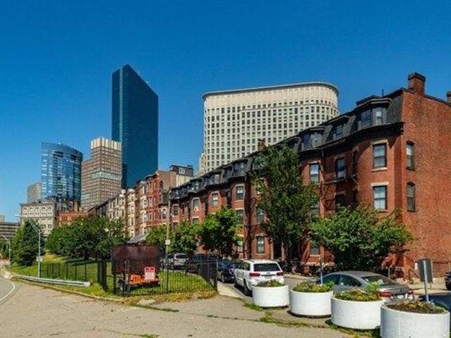 house with 9 bedroom, Boston MA ES104902753