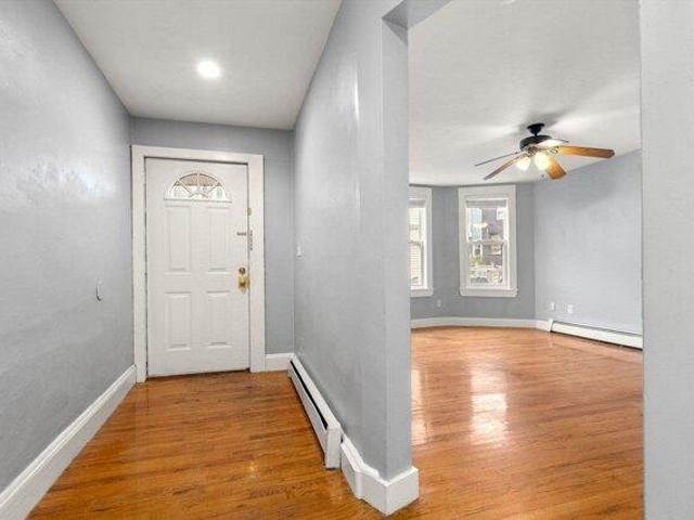 house with 9 bedroom, Boston MA ES104264049