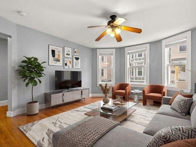 house with 9 bedroom, Boston MA ES105081922