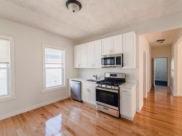 house with 9 bedroom, Boston MA ES105107042