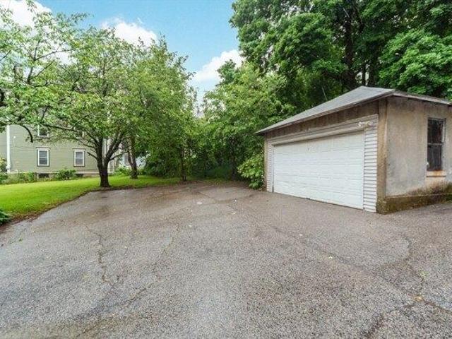 house with 9 bedroom, Boston MA ES105352512
