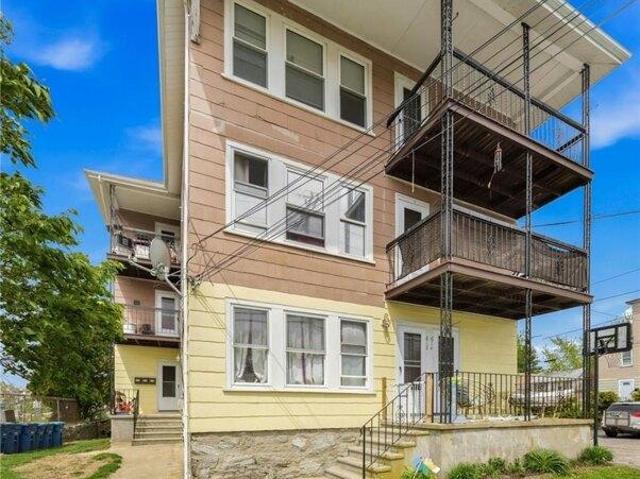 house with 9 bedroom, Blackstone MA ES103071149